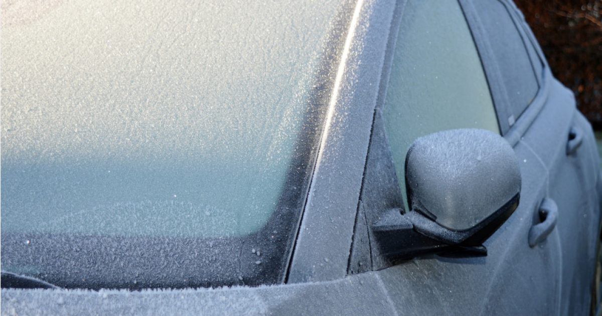 RIJEŠITE SE LEDA S PROZORA U SEKUNDI! Ovaj sprej možete napraviti sami ...
